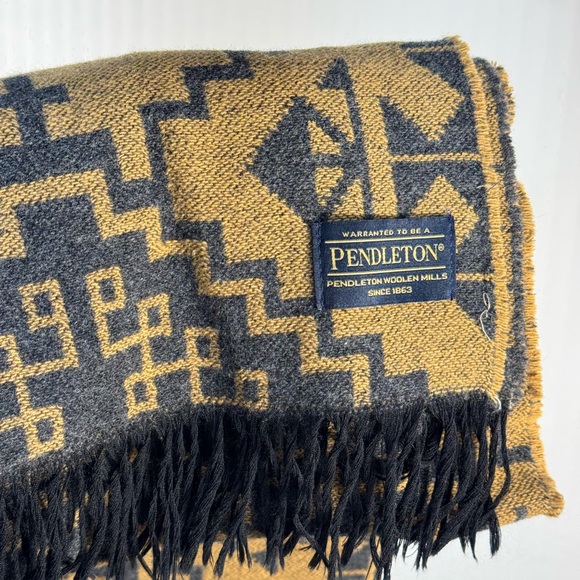 Pendleton | Accessories | Pendleton Wool Jacquard Scarf Warrior Rock ...